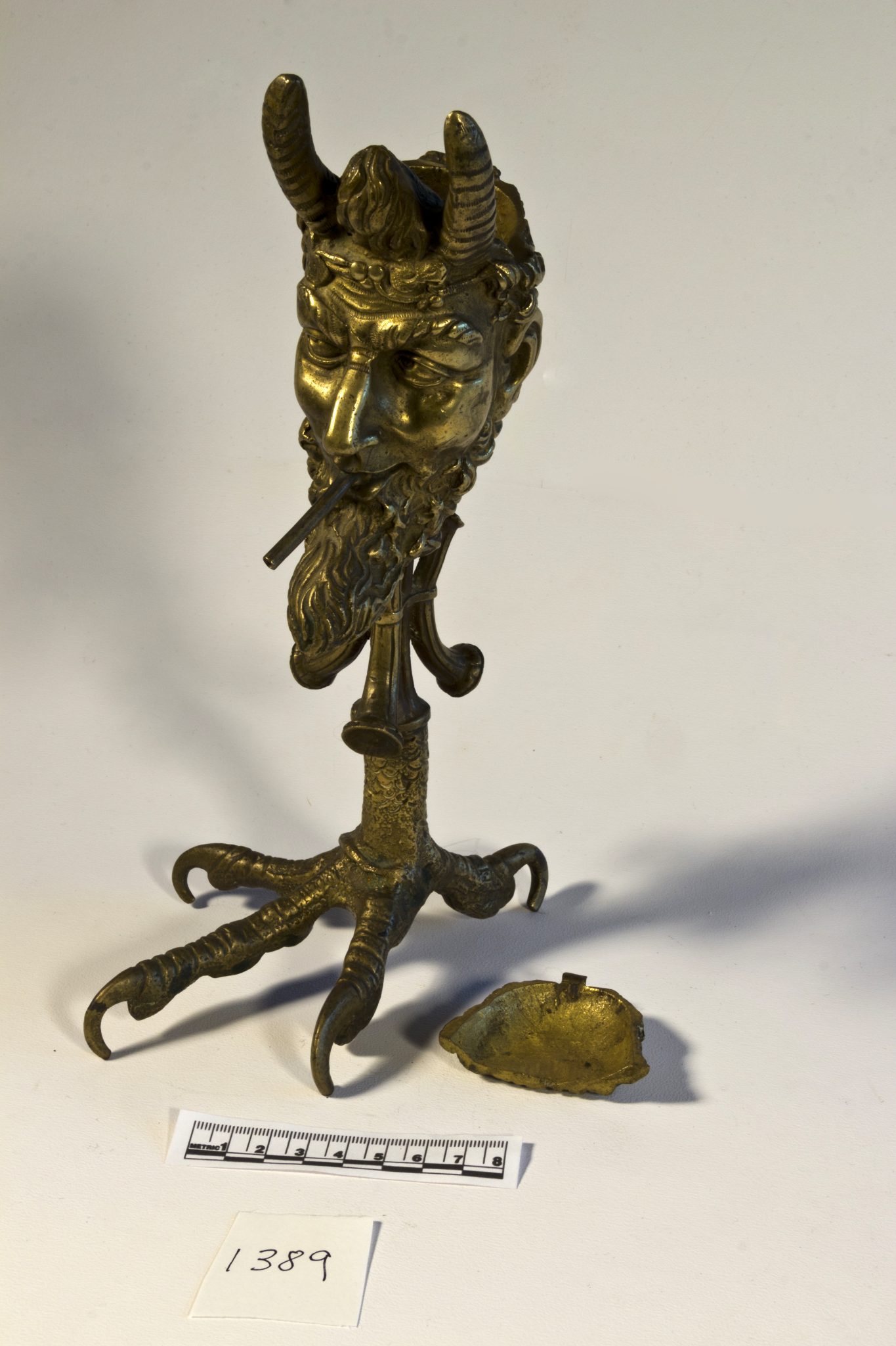 1389 - Incense Burner: Oil Lamp - Museum of Witchcraft and Magic