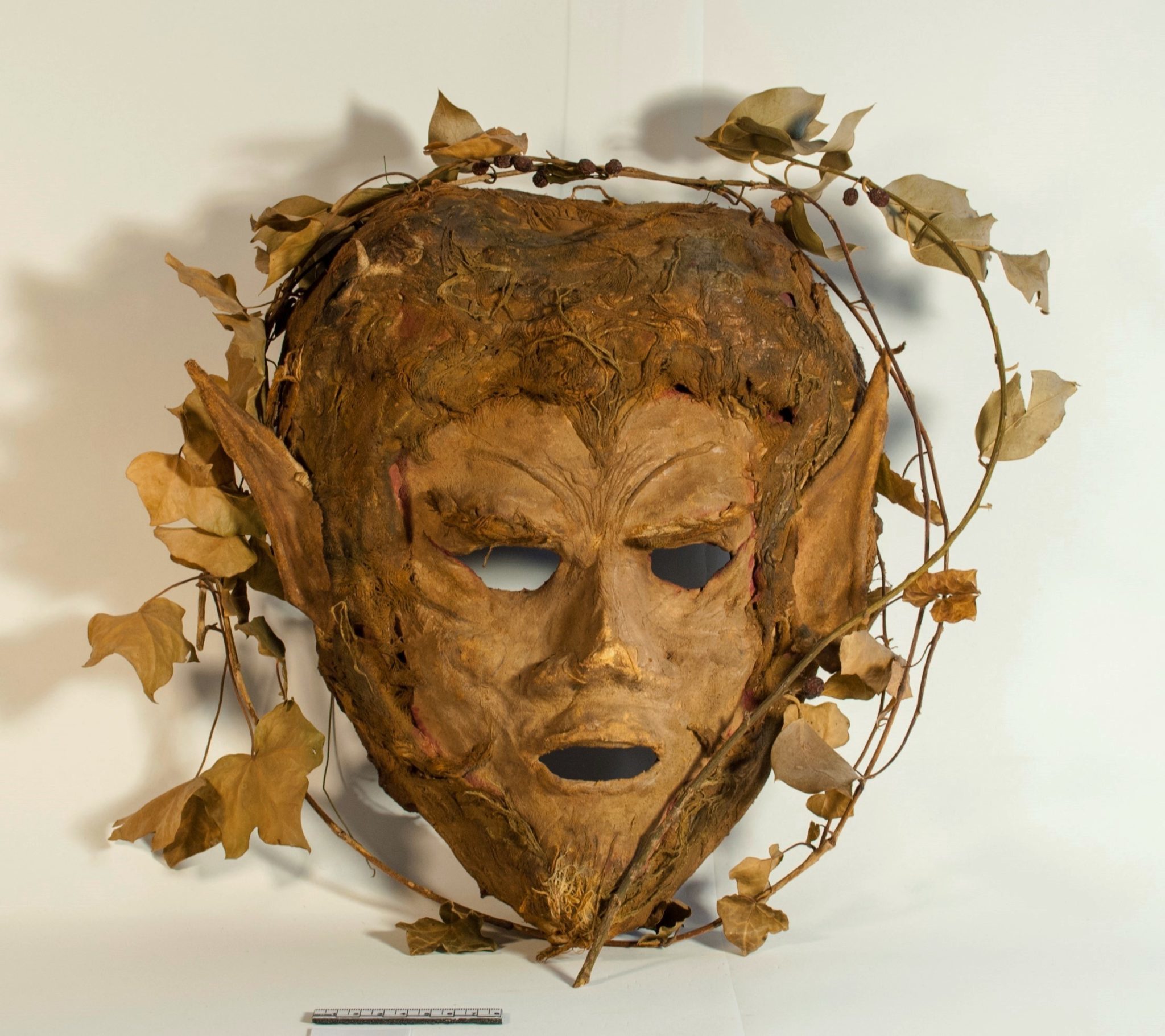 2120 - Green Man Mask - Museum of Witchcraft and Magic