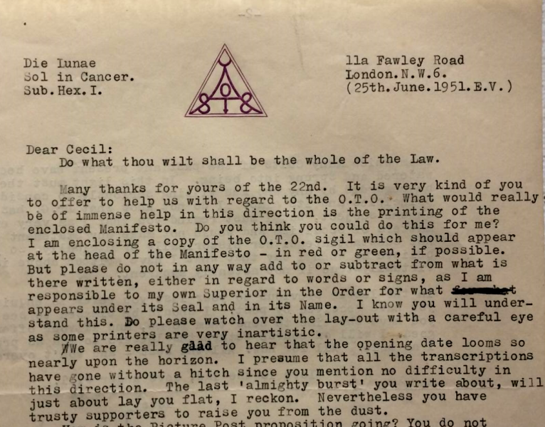 2689 - OTO Robe - Museum of Witchcraft and Magic